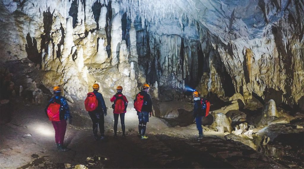Hang En adventure camping in cave 2 days 1 night | localvietnam