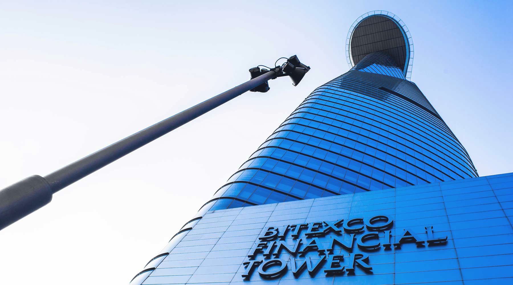 Bitexco Tower: Skydeck, EON Heli Bar & The World of Heineken