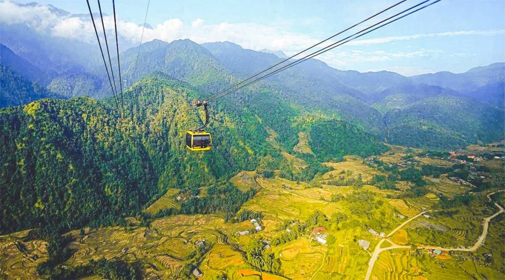 Fansipan in Sapa: Climbing or cable car? + Tips & Getting there