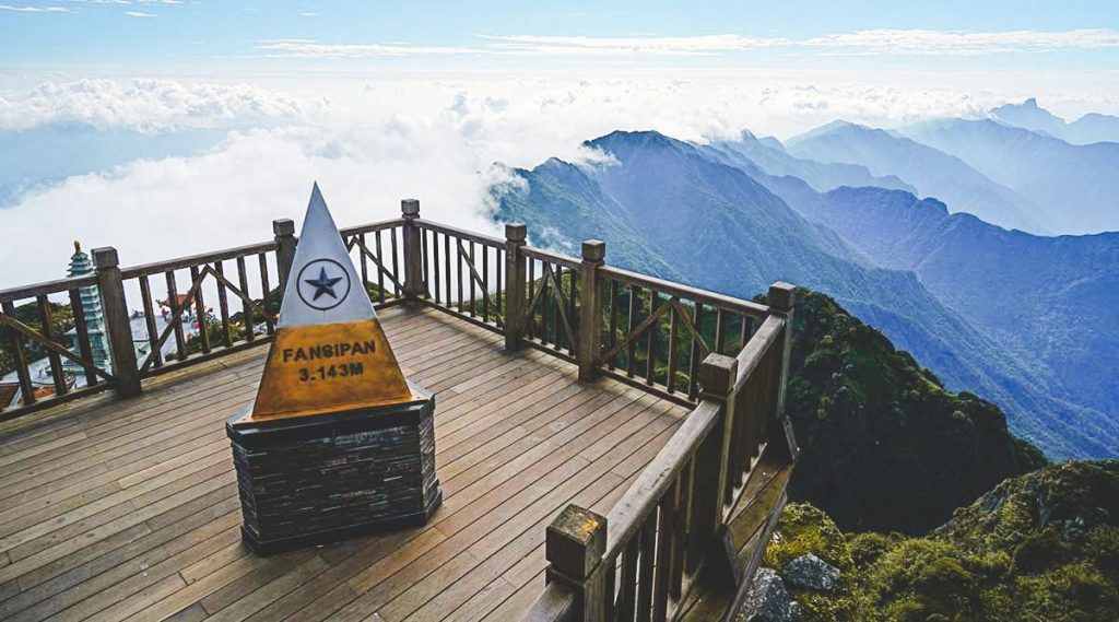 Fansipan in Sapa: Climbing or cable car? + Tips & Getting there