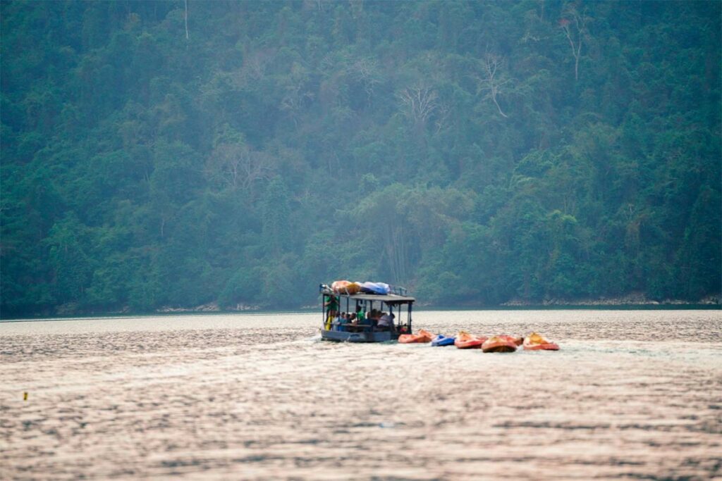 Ba Be Lake full adventure: Trekking & Kayaking in 3 days