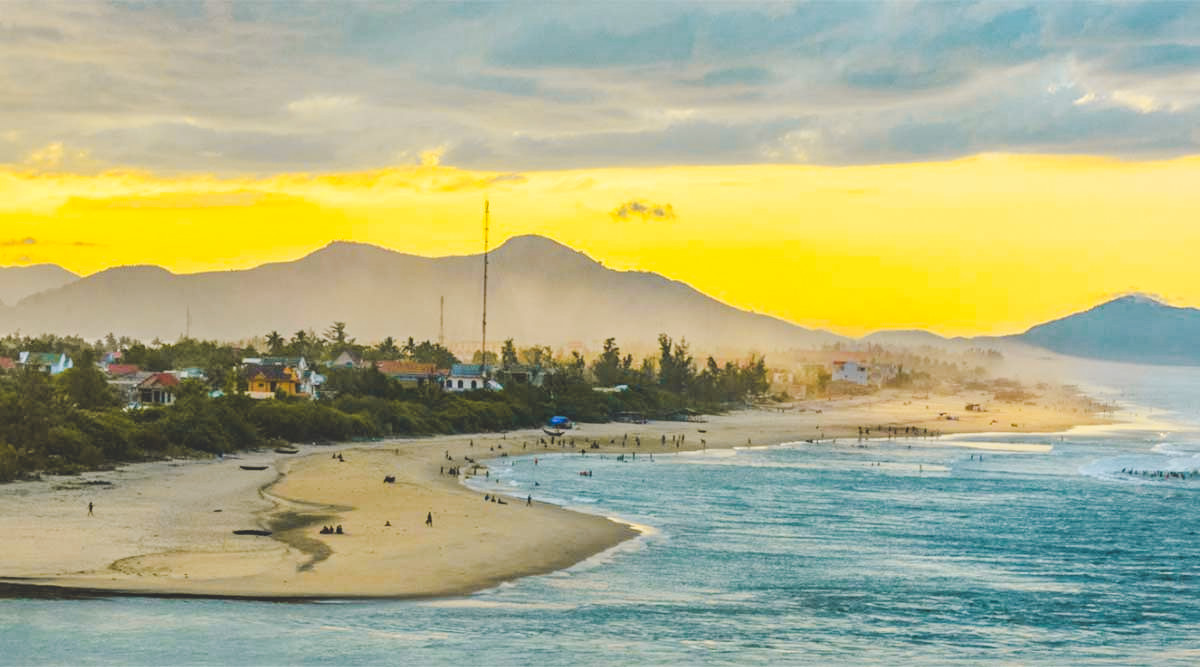 Lang Co Beach - A great stop between Hue and Hoi An | localvietnam