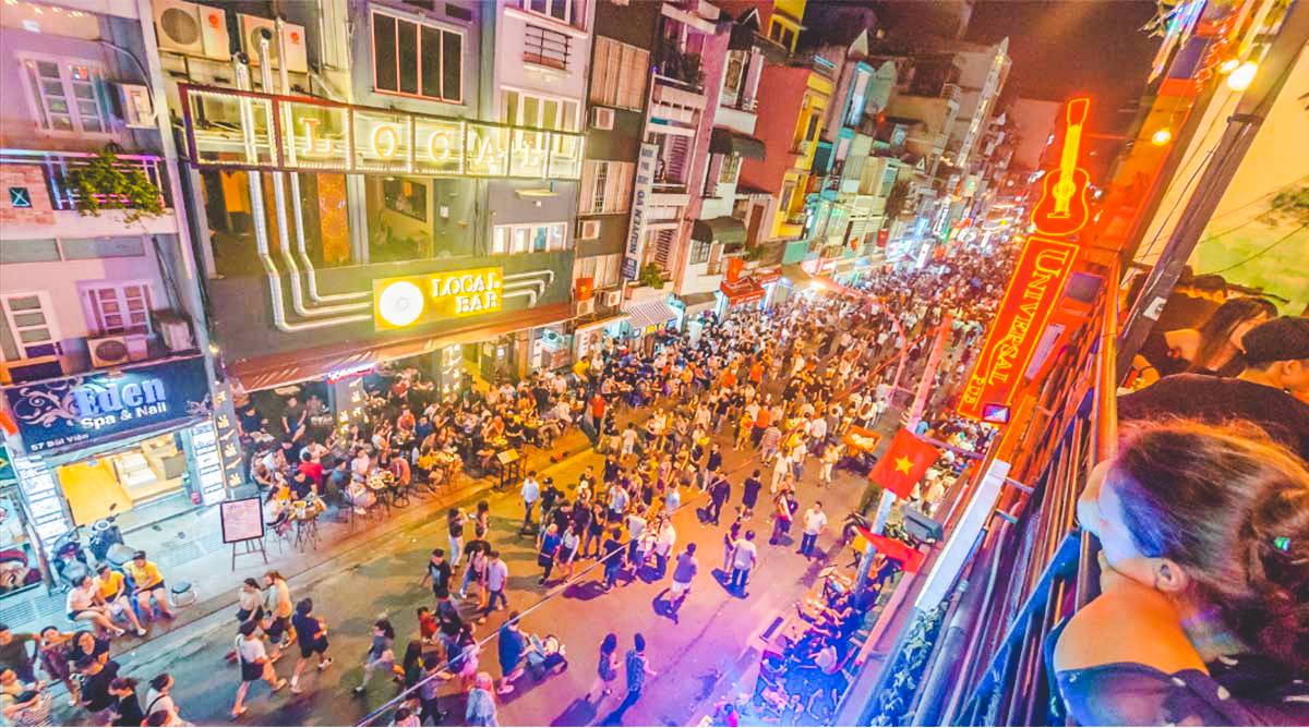 Bui Vien street - A guide to the backpacker street of Ho Chi Minh City
