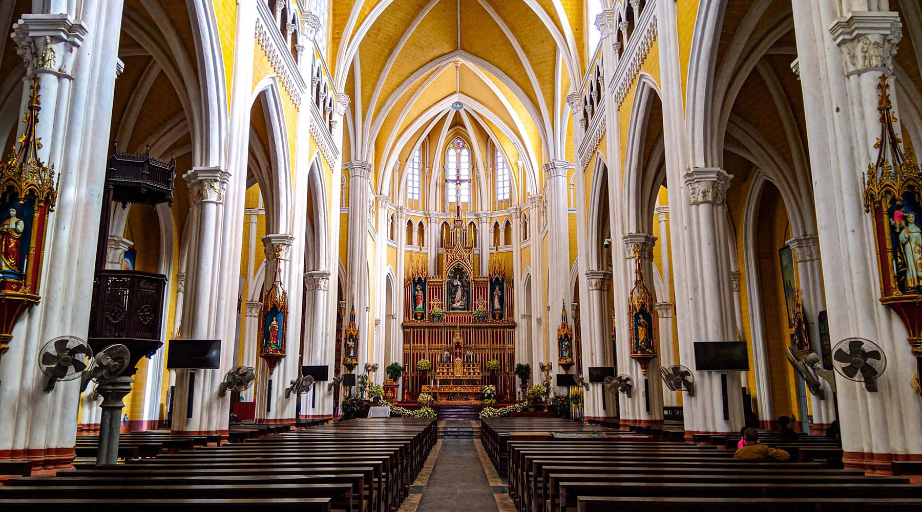 10 Impressive Cathedrals & Churches in Vietnam: Map + Photos