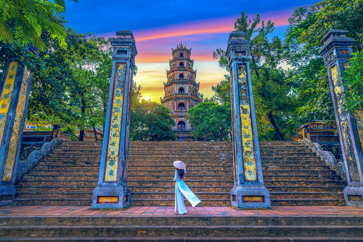 Thien Mu Pagoda – Travel Guide to Hue’s Most Iconic Temple | Local Vietnam