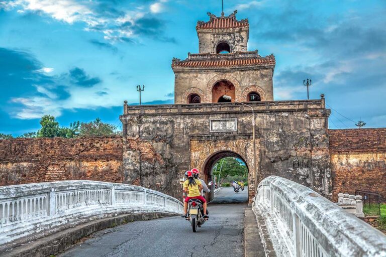 Map of Hue - All Major Temples, Tombes & Palaces | Local Vietnam
